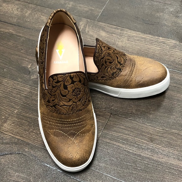 Volatile | Shoes | Volatile Slip On Shoes | Poshmark